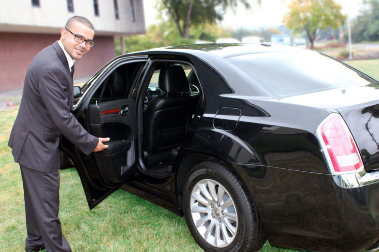 Airport - Shuttle Express